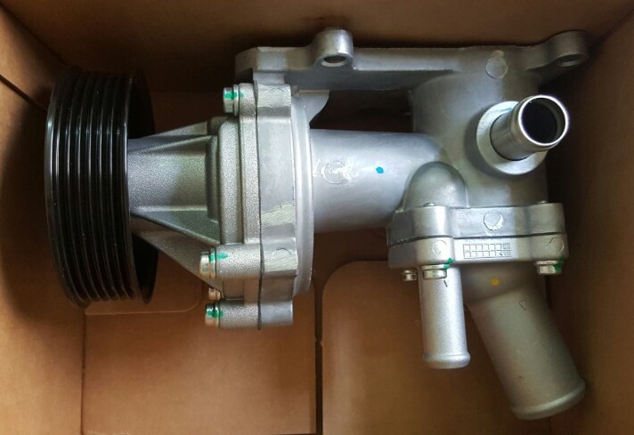 Bơm nước làm mát xe Magnus – phụ tùng xe Magnus chính hãng GM