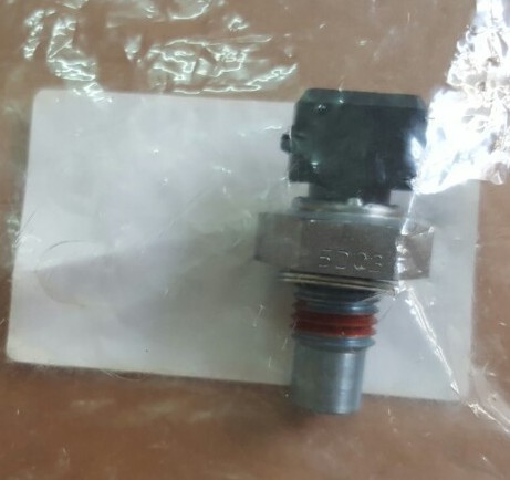 Cảm biến nhiệt độ nước làm mát xe Magnus 2.5 GM# 96279857